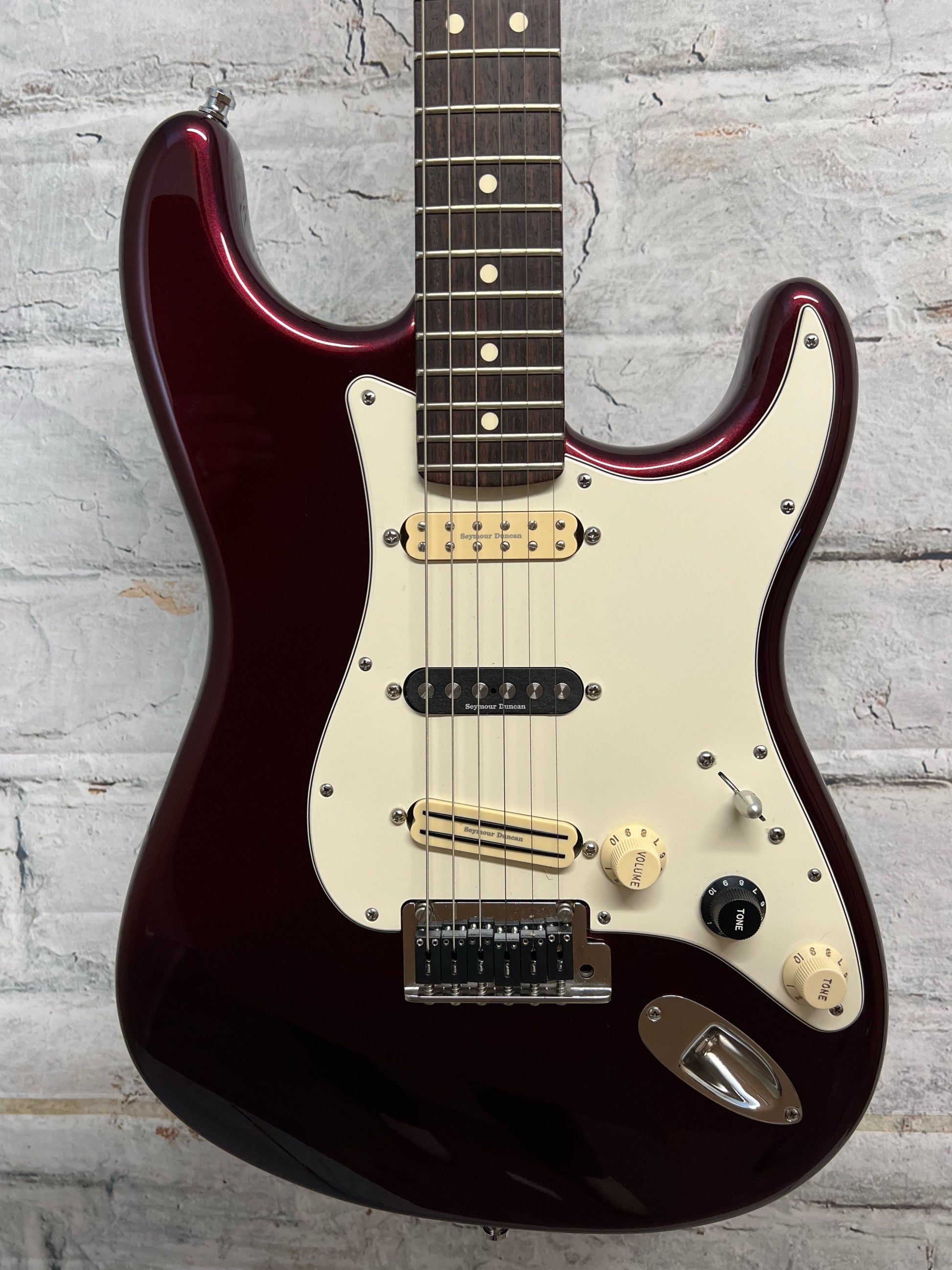 Used Fender 60th Anniversary Stratocaster- Modified-Burgandy – Will ...